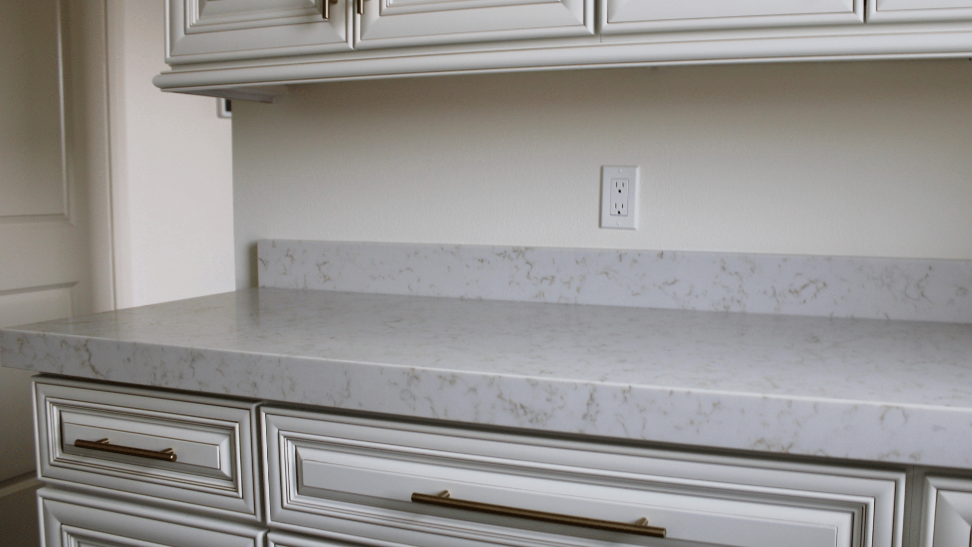 Layla - Valiant Surfaces